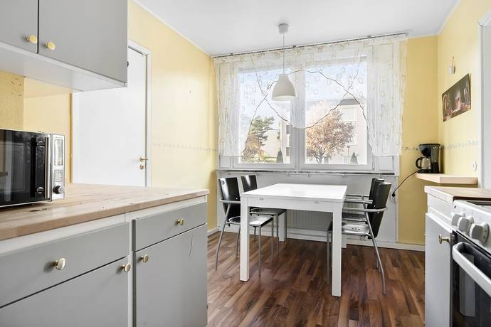 Frejgatan 57 i Märsta - Valsta, Sigtuna kommun - lägenhet till salu ...