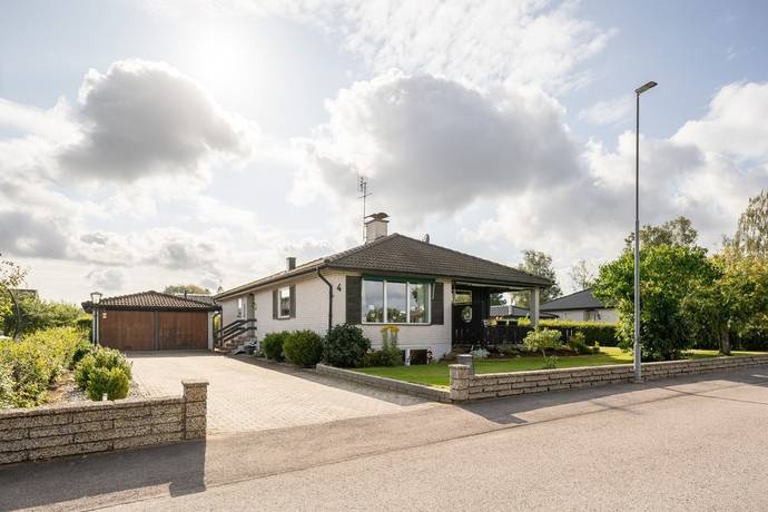 Fagerströmsgatan 4 i Hindsbo, Skara kommun - villa till salu - Hemnet