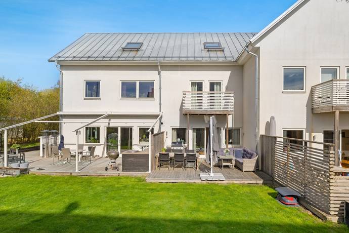 Tunavägen 27B i Tuna, Österåkers kommun - radhus till salu - Hemnet