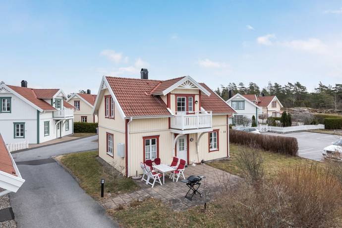 Björkdalen 20 i Tanumstrand, Tanums kommun - lägenhet till salu - Hemnet