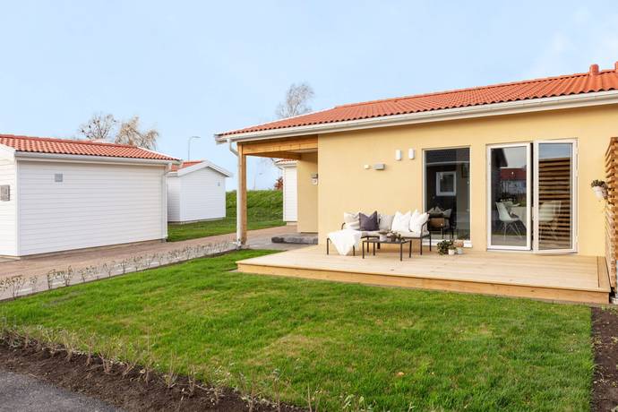 Vetevägen 2 F i Centrumnära i Rydsgård, Skurups kommun - Radhus till ...