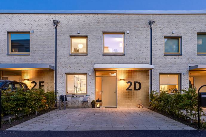 Torggatan 2D i Bara, Svedala kommun - radhus till salu - Hemnet