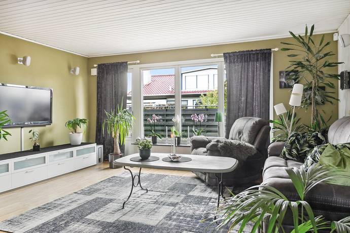 Karlbergsvägen 11 i Karlberg, Varbergs kommun - villa till salu - Hemnet