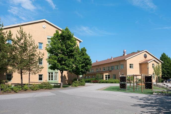 Kråkbärsvägen 20 i Sjöängen, Huddinge kommun - villa till salu - Hemnet