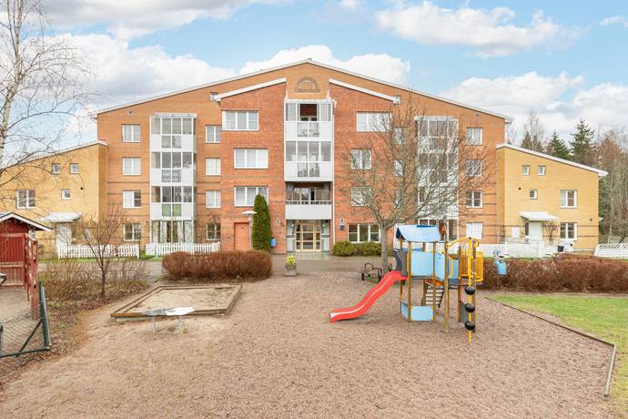 Kullerstensvägen 7B i Stenhagen, Uppsala kommun - lägenhet till salu ...