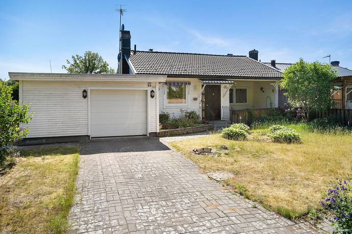 Färsjövägen 46 i Dörarp, Ljungby kommun - Radhus till salu - Hemnet