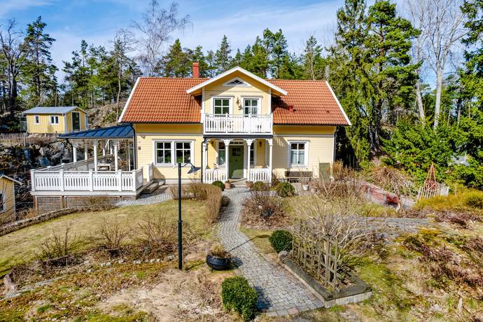 Nytorpsvägen 10 i Boo Gård, Nacka kommun - villa till salu - Hemnet