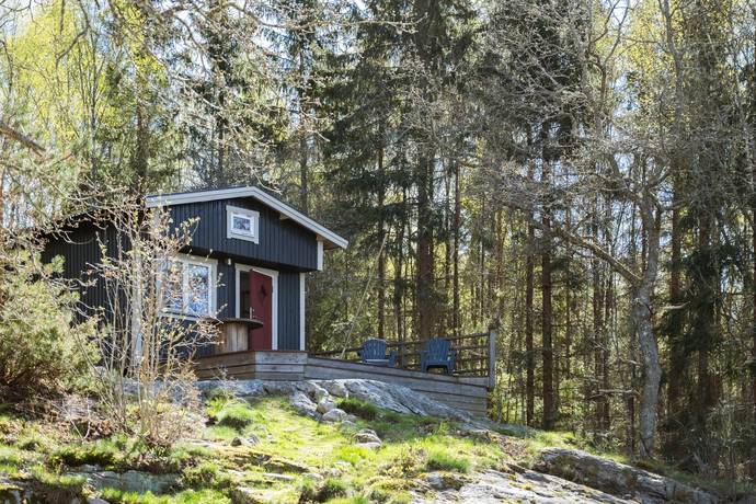 Skredsviks Bro 148 i Gullmarsberg, Uddevalla kommun - fritidshus till ...