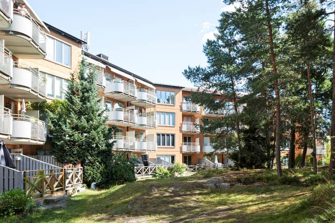 Borgbacken 2 i Segeltorp, Huddinge kommun - lägenhet till salu - Hemnet