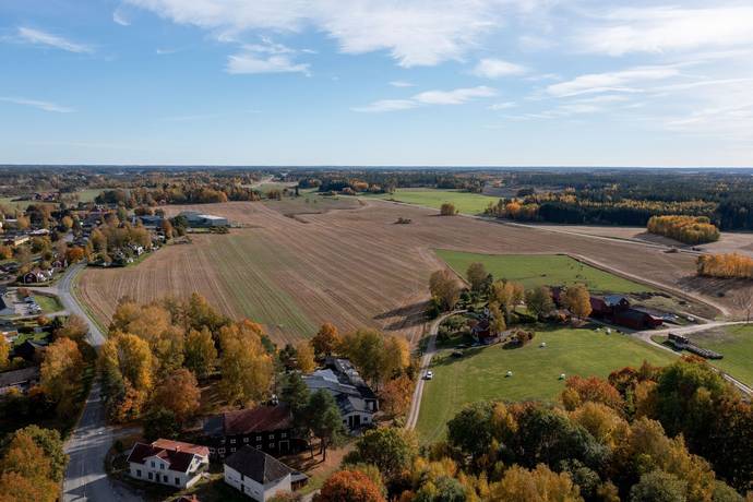 Valsta Gård i Bettna, Flens kommun - gård/skog till salu - Hemnet
