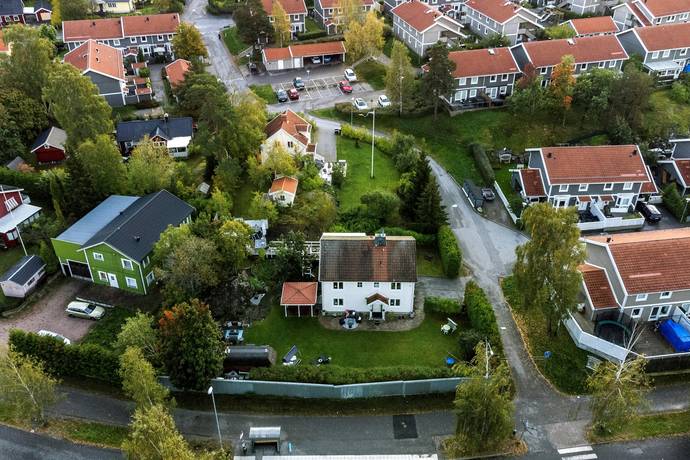 Mårdvägen 58 i Handen, Haninge kommun - villa till salu - Hemnet