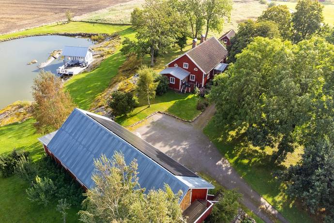 Skarstad Backen 1 i Vara, Vara kommun - villa till salu - Hemnet