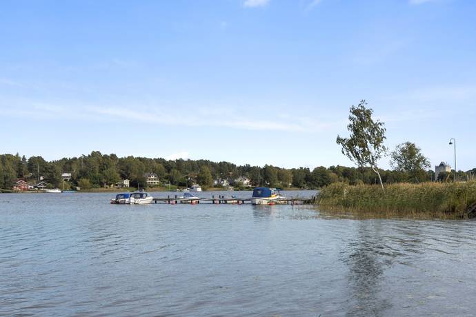 Rosendalsvägen 15 i Stallarholmen, Strängnäs kommun - villa till salu ...