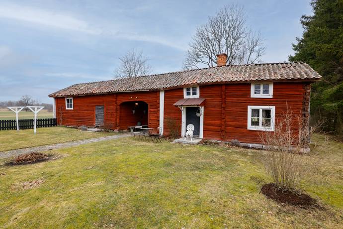 Åkerby 520 i Stora Mellösa, Örebro kommun - villa till salu - Hemnet