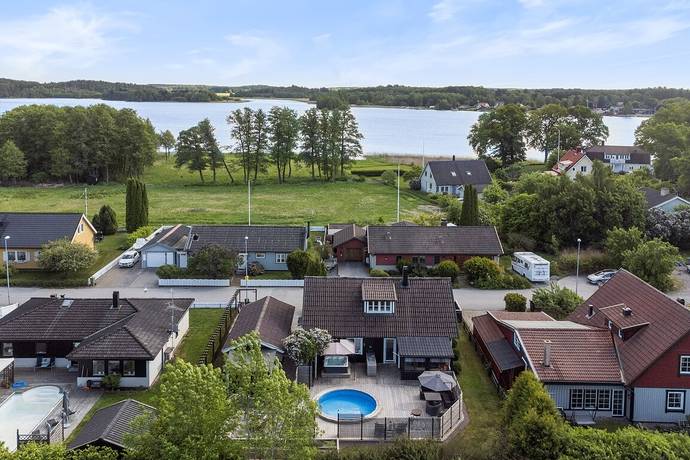 Tillströms väg 12 i Stallarholmen, Strängnäs kommun - villa till salu ...