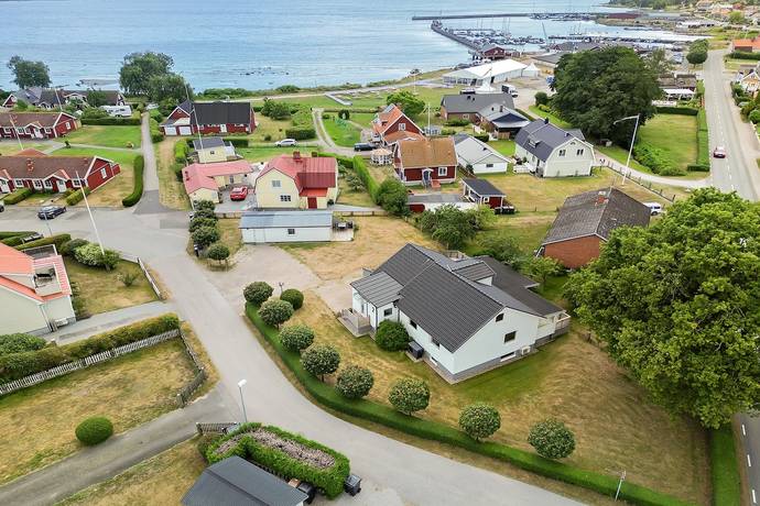 Elof Hällgrens väg 2 i Hällevik, Sölvesborgs kommun - villa till salu ...