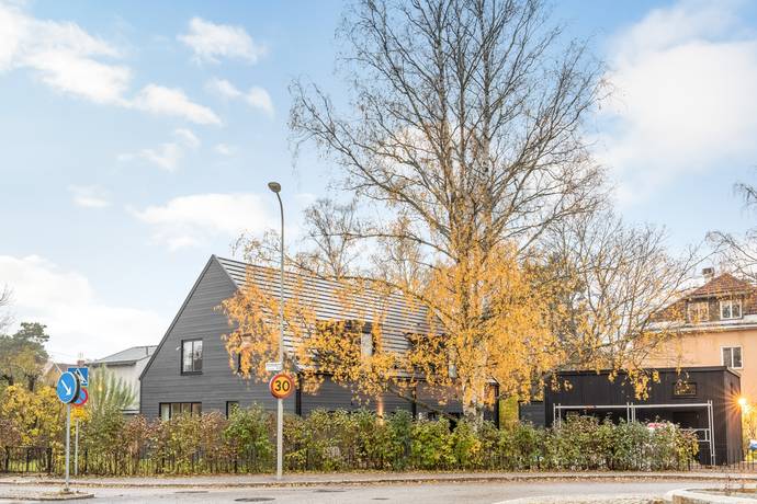 Kubikenborgsvägen 1B i Enskede - Stureby, Stockholms kommun - radhus ...