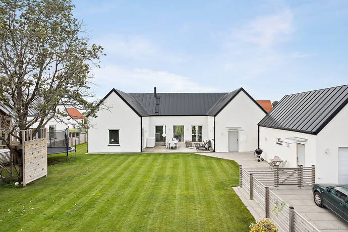 Hovgatan 4 i Vellinge, Vellinge kommun - villa till salu - Hemnet