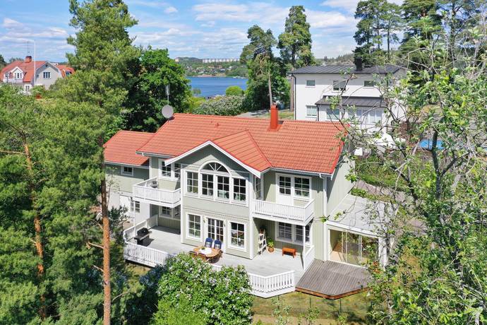 Vikingavägen 10C i Edsviken, Sollentuna kommun - Villa till salu - Hemnet