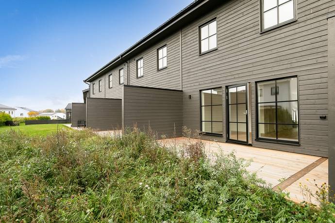 Hasselbacksvägen 1D i Lanna, Lekebergs kommun - Radhus till salu - Hemnet