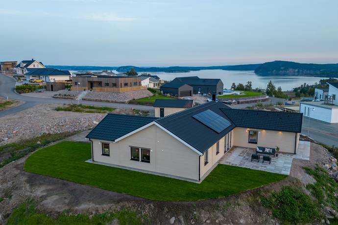 Långholmsvägen 1 i Lanesund, Uddevalla kommun - villa till salu - Hemnet