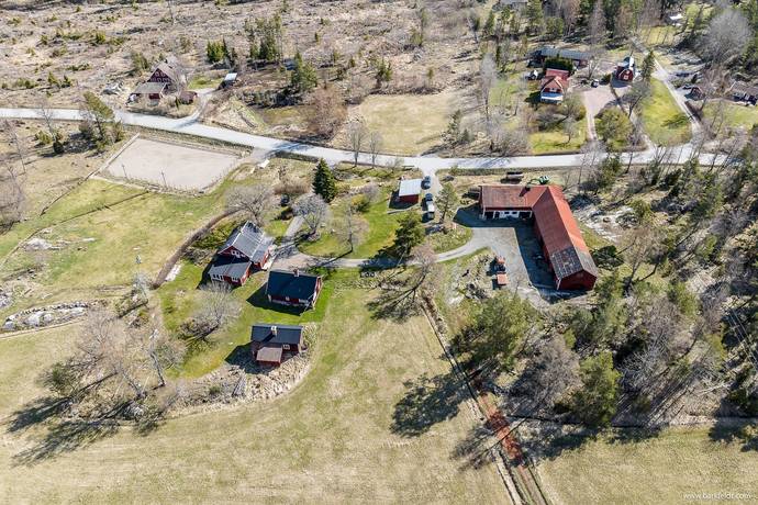 Tunaby 12 i Tuna / Saringe, Uppsala kommun - Gård/skog till salu - Hemnet