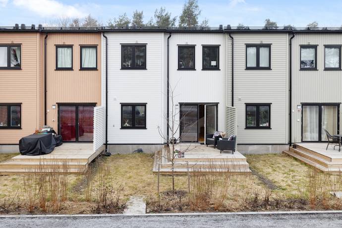 Rissneleden 129E i Rissne, Sundbybergs kommun - radhus till salu - Hemnet