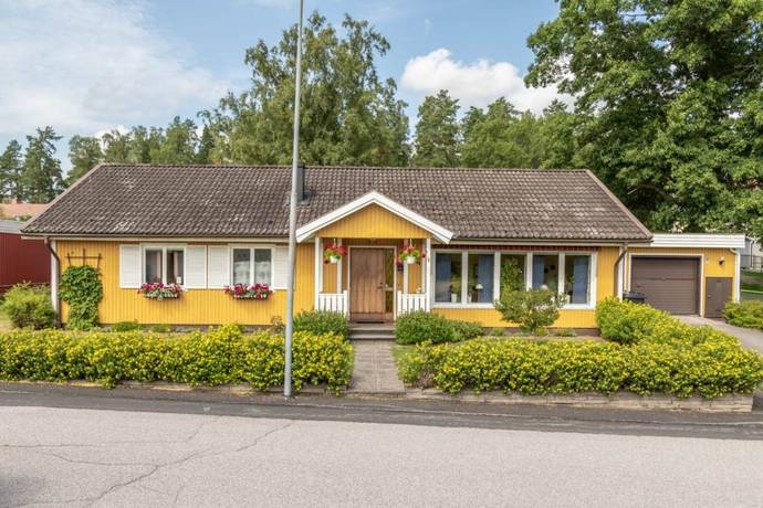 Backsippevändan 4 i Blackstad, Västerviks kommun - villa till salu - Hemnet
