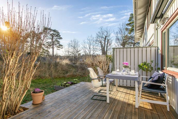 Berguddsvägen 44 i Saltsjöbaden - Bergudden, Nacka kommun - Radhus till ...
