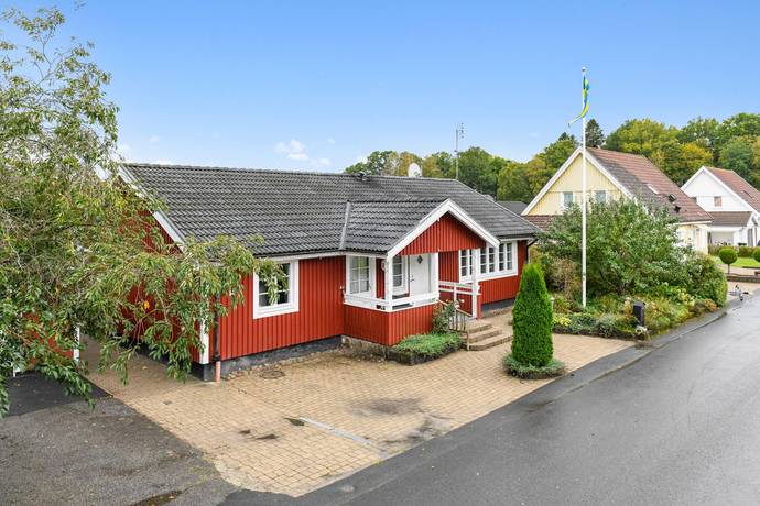 Bokvägen 10 i Herrljunga centralt, Herrljunga kommun - villa till salu ...