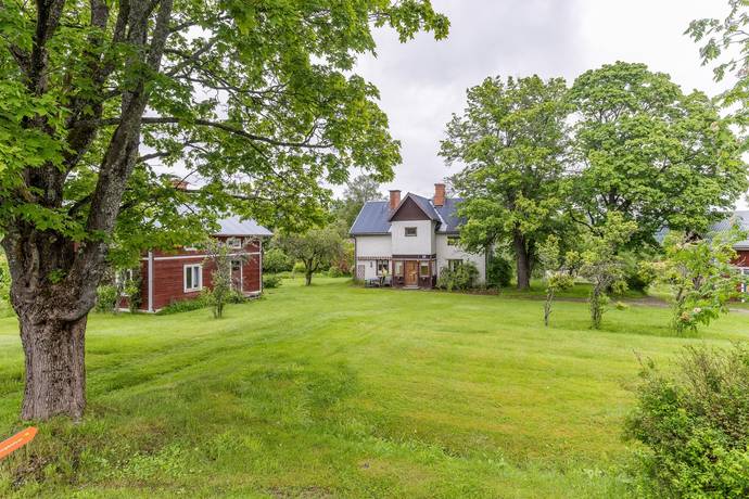 Burkens väg 11 i Östermoren, Smedjebackens kommun - villa till salu ...