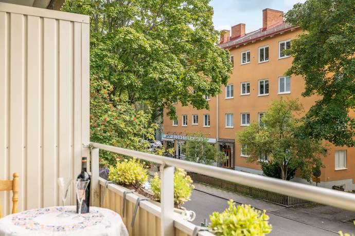 Polhemsgatan 4 i Gamla Huvudsta, Solna kommun - lägenhet till salu - Hemnet