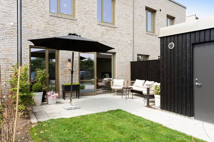 Norra Västkustvägen 32G i Bjärred - Centralt, Lomma kommun - Radhus ...