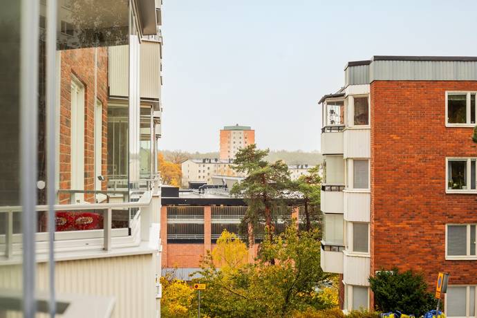 Alphyddevägen 13 i Alphyddan, Nacka kommun - lägenhet till salu - Hemnet